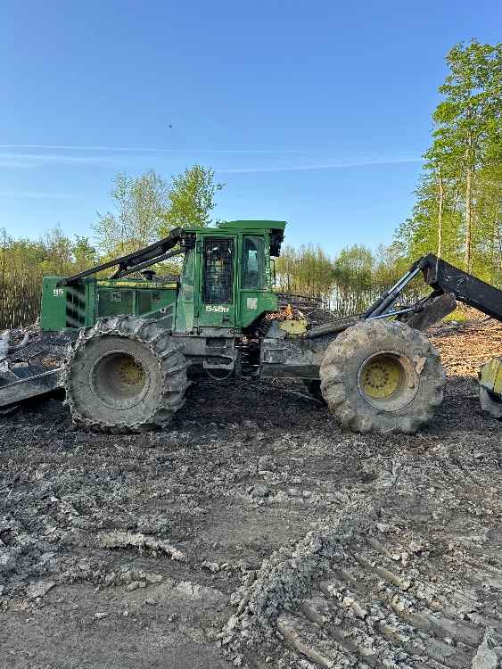John Deere 648H Skidder with Winch | Minnesota | Forestry Equipment Sales