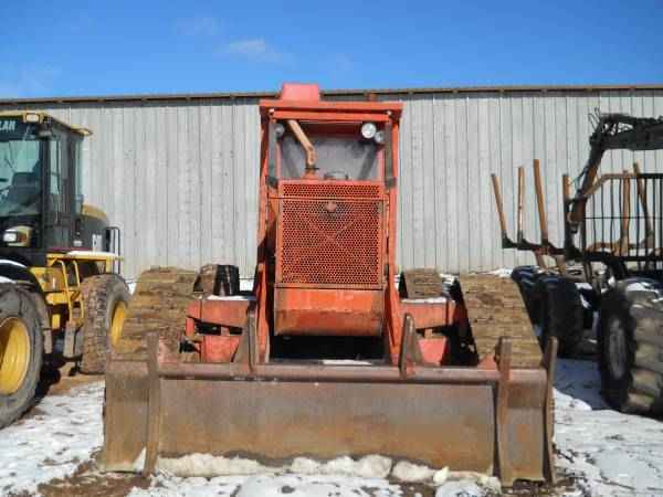 Pat's Heavy Equipment 1990 Timberjack 480T Tracked Skidder