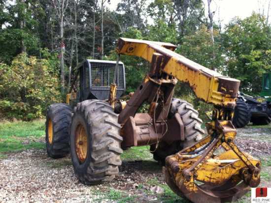 John Deere Grapple Skidder